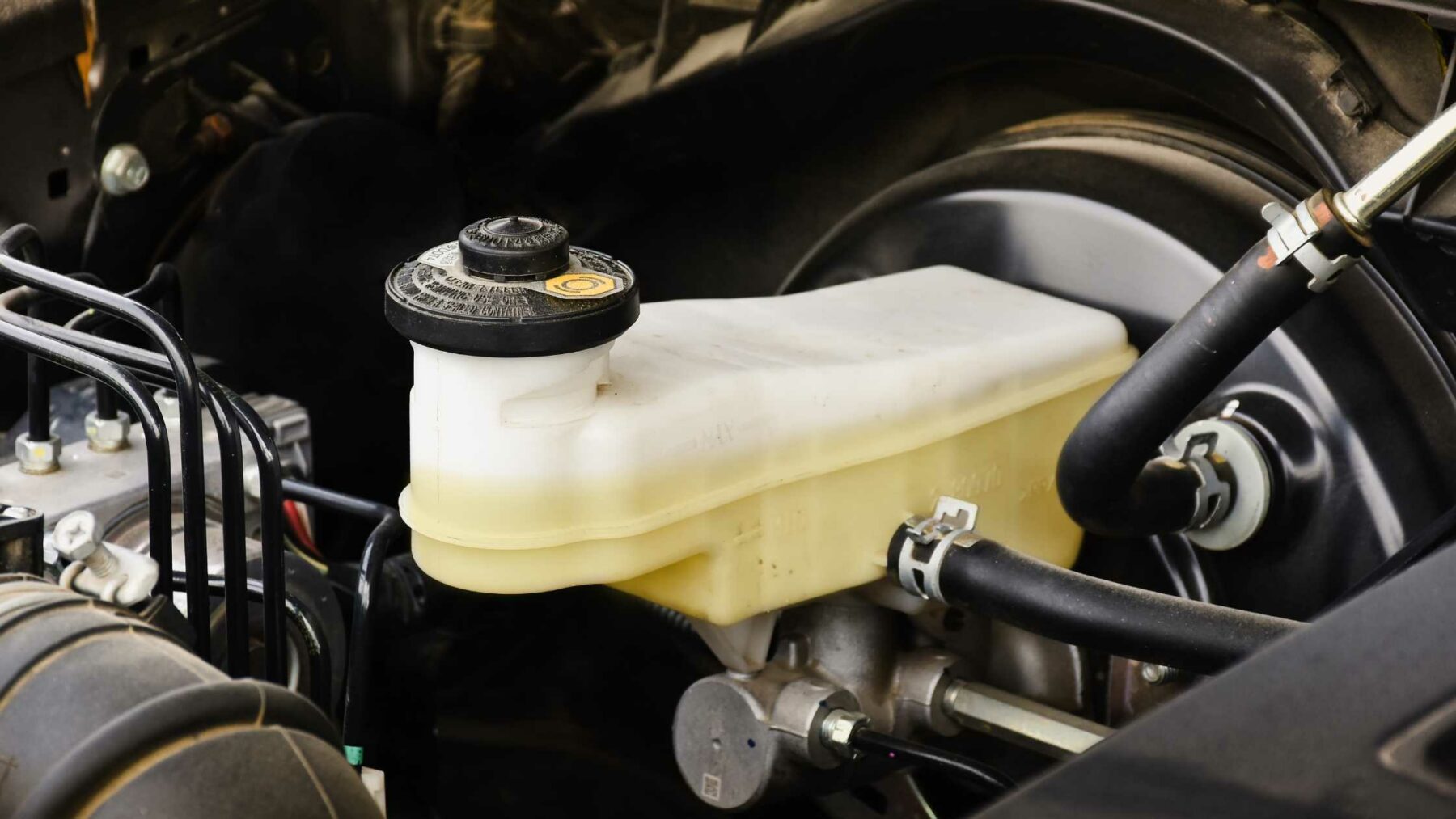 How to Check Brake Fluid Level: 7 Steps (with Pictures) | HEART ...