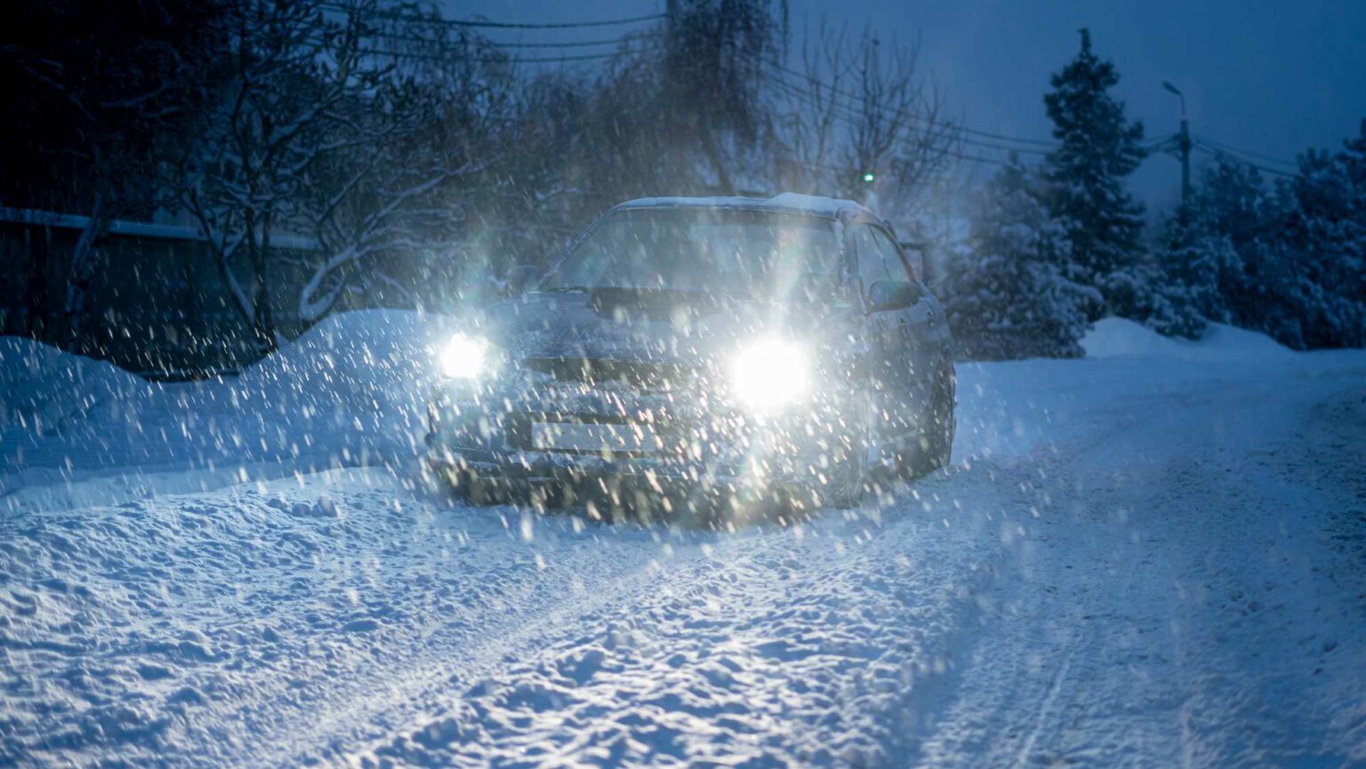 Simple Guide to Choosing the Best Lights for Snow Driving | HEART ...