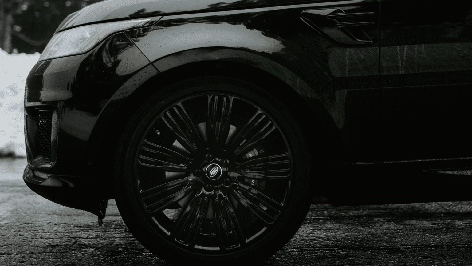 Land Rover Winter Engine Warm-Up Guide Every Driver Should Follow ...